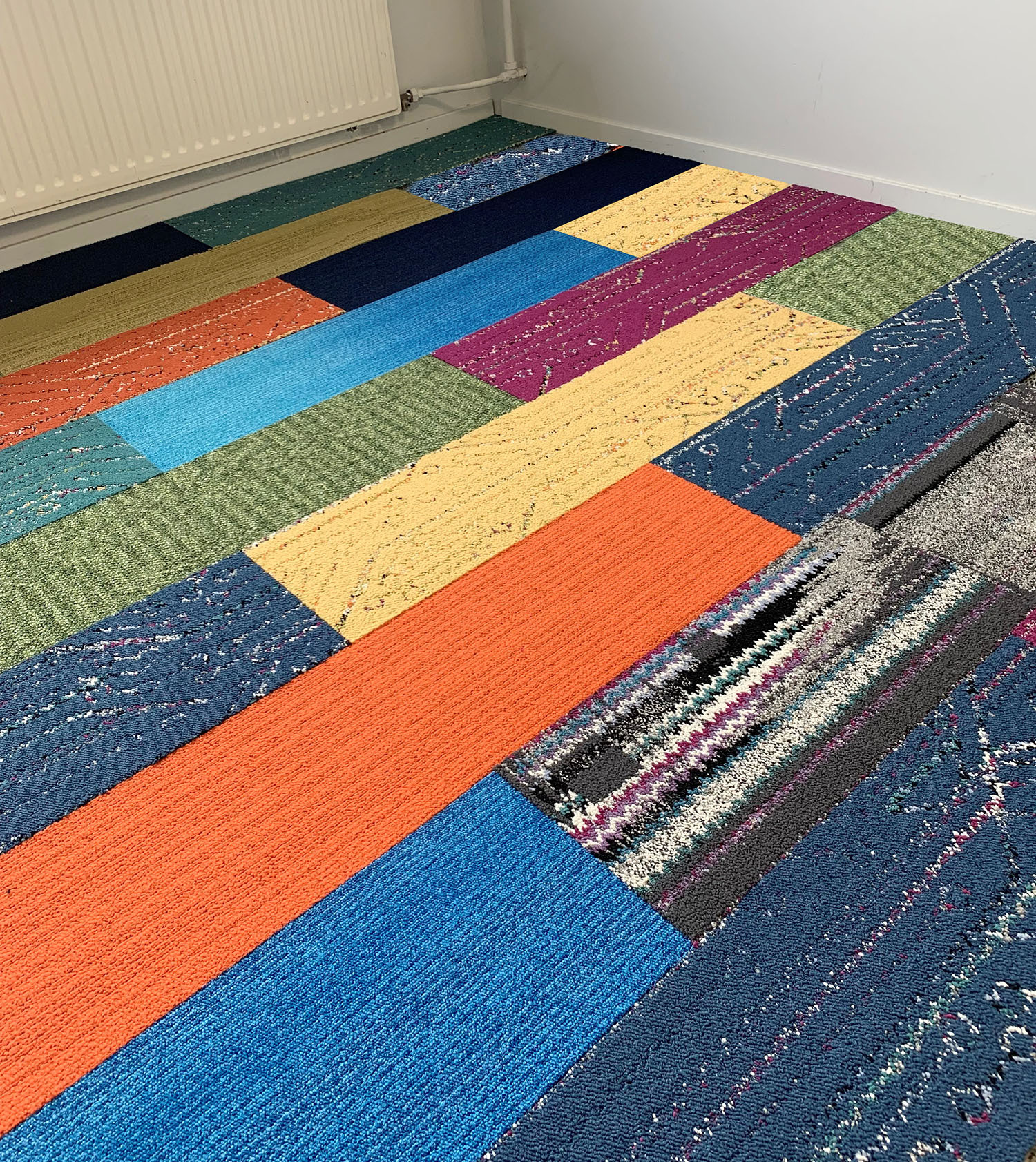 TeppichfliesenOutlet.de - AAA Shuffle It Skinny Planks - Shades of Color